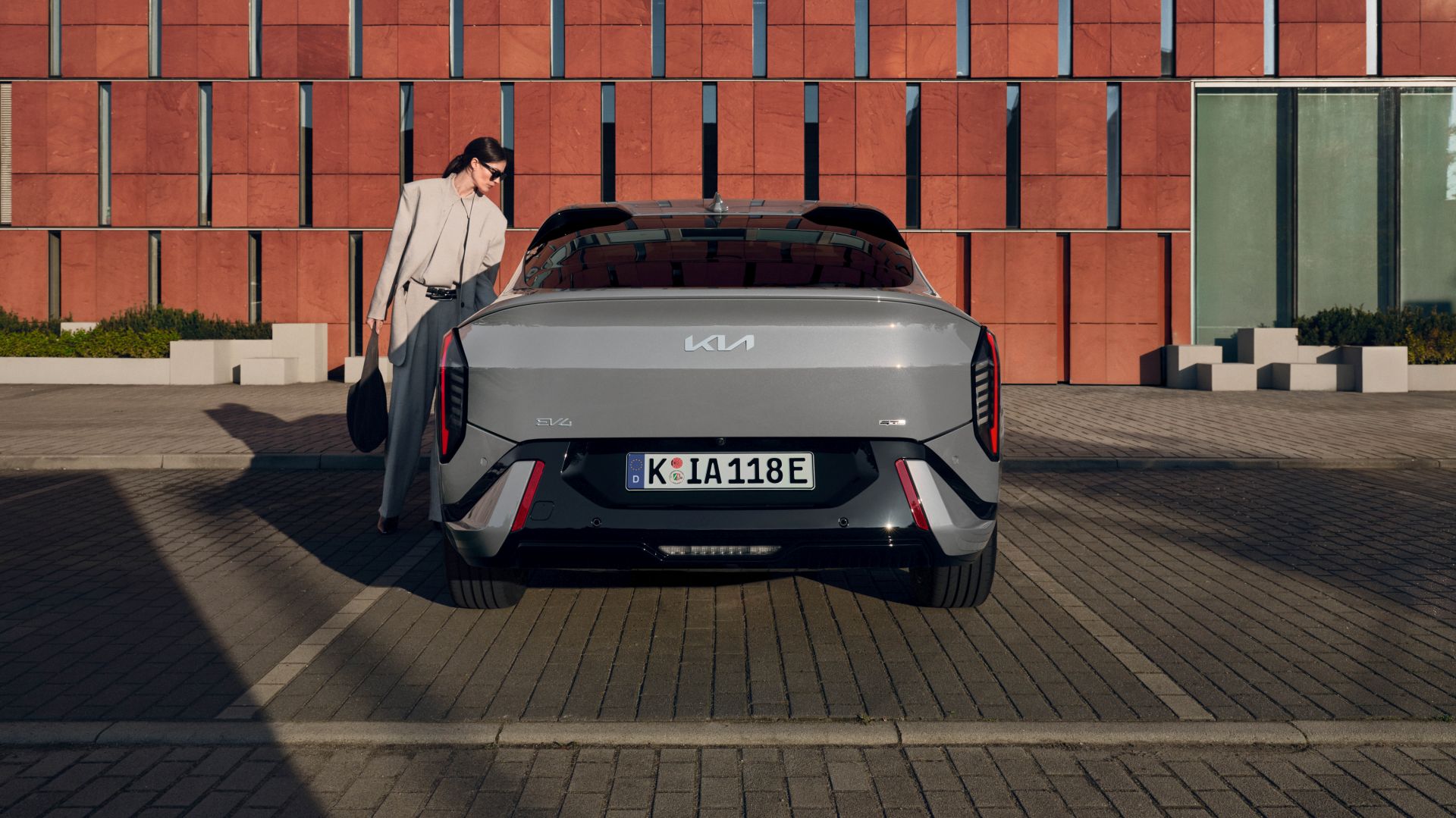 KIA AUTO AS / Modeļi | Jaunie modeļi ar 7 gadu garantiju / EV4 FASTBACK
