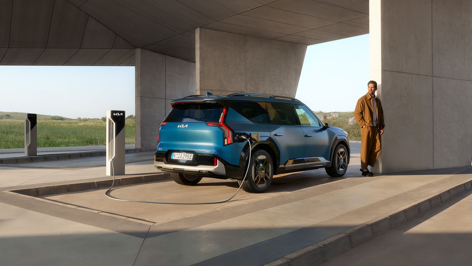 KIA AUTO AS / Mudelid | Uued mudelid 7-aastase garantiiga / EV9