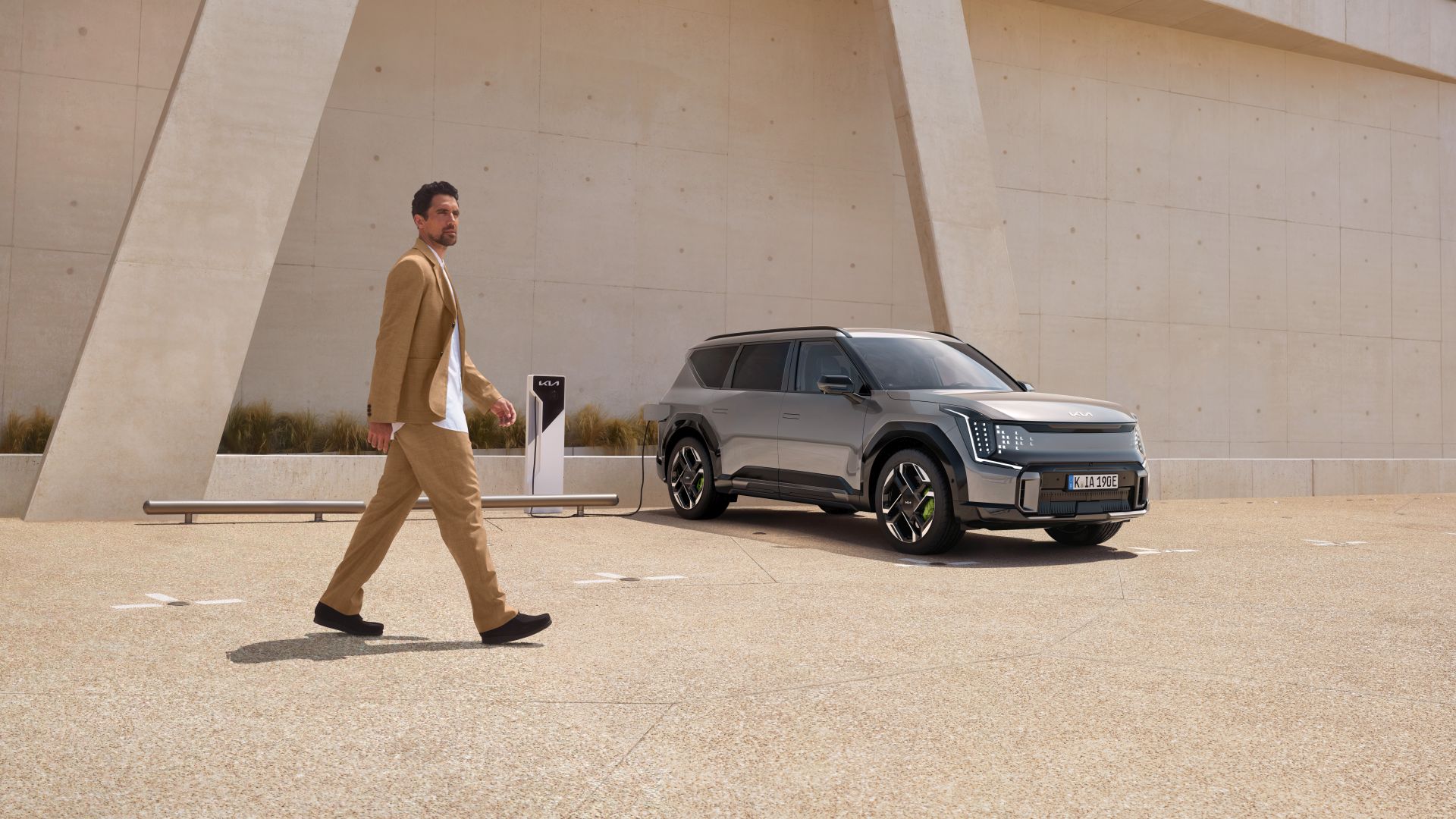 KIA AUTO AS / Modeliai | Nauji modeliai su 7 metų garantija / EV9